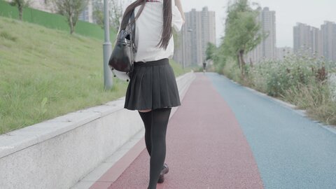 小恩 - 【VIP】户外露出-R18 96P1V-10.2G Watermarked MOVIE | Xasiat